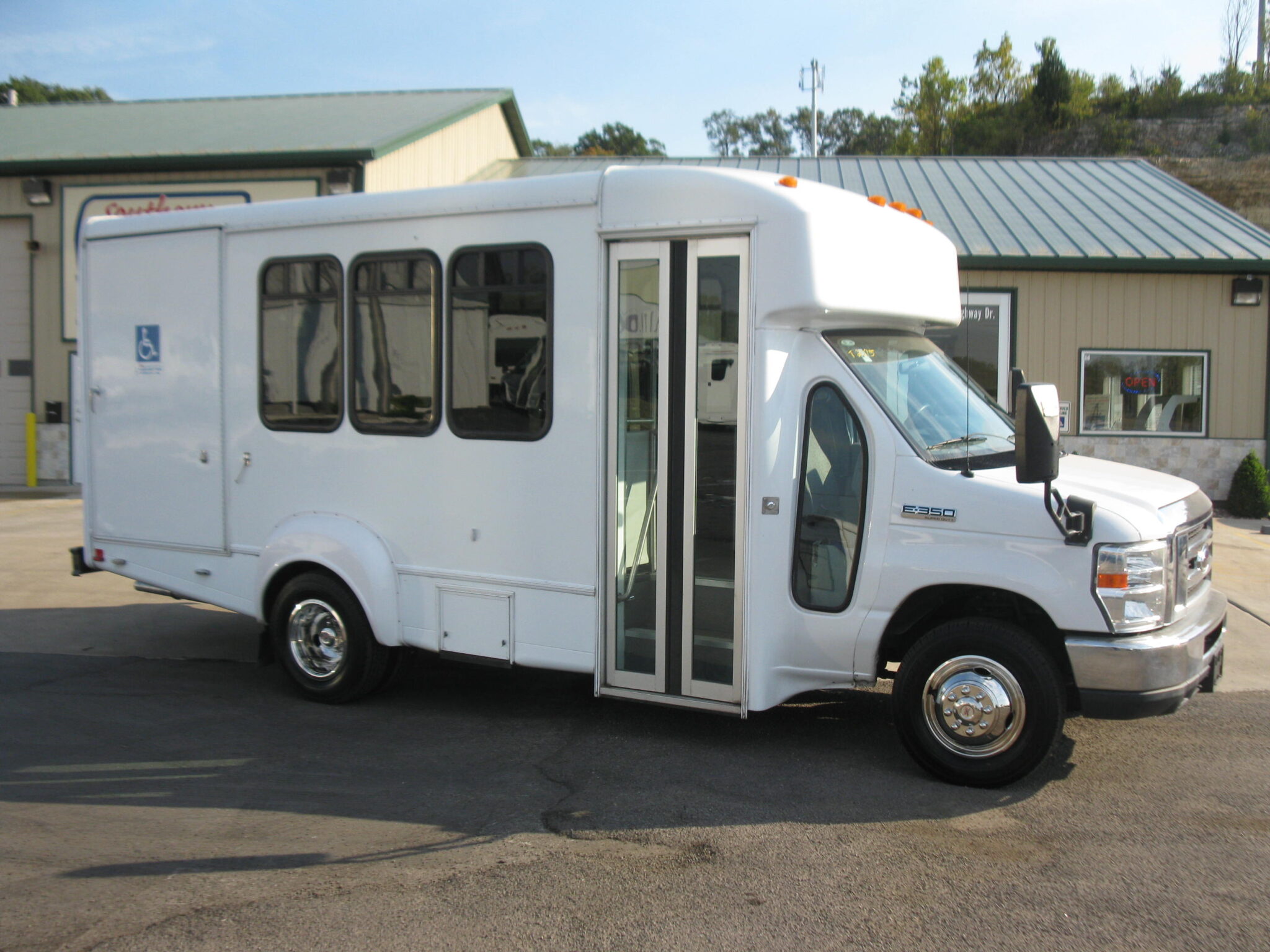 Commercial Vehicles – Southern Bus and Mobility