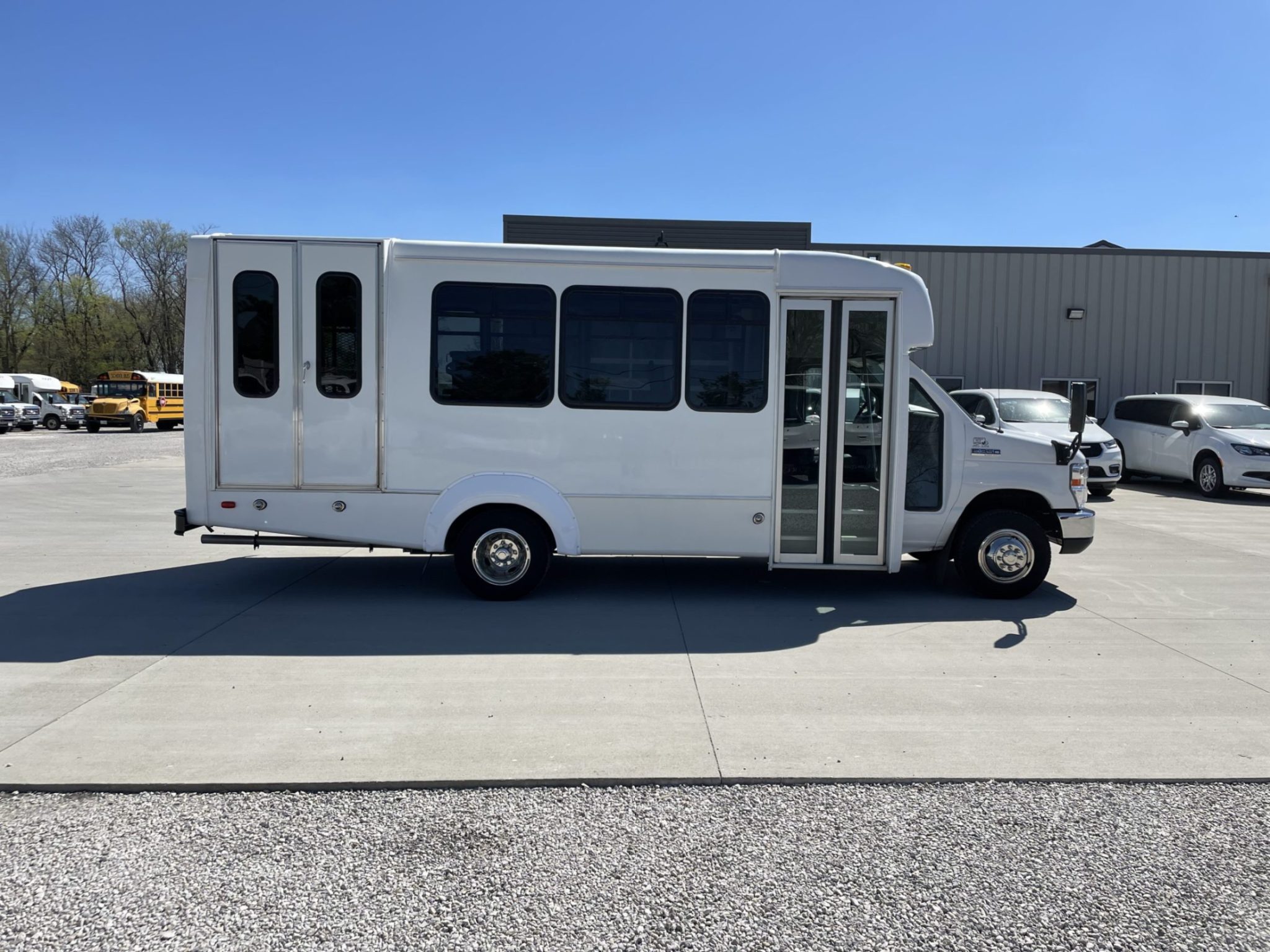 Pre-Owned – Southern Bus and Mobility